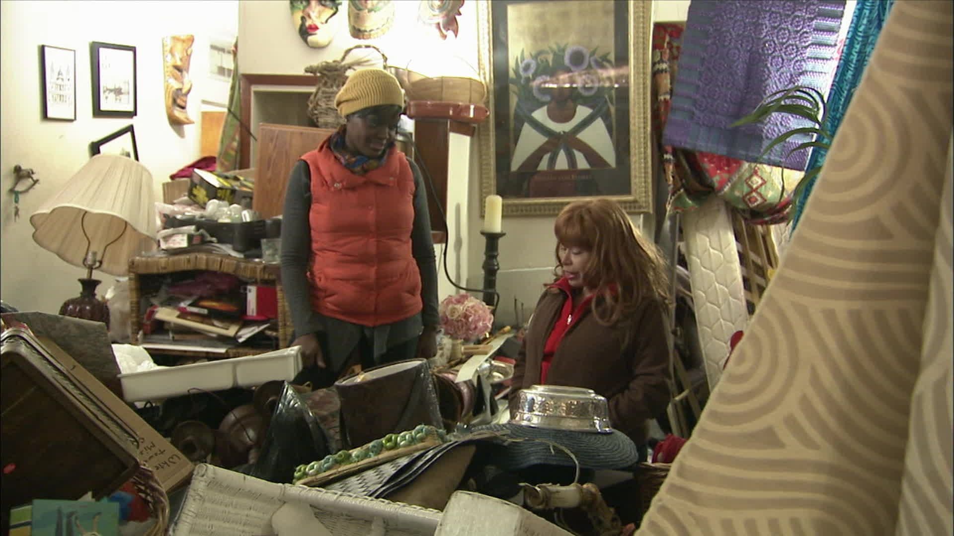 Watch Hoarders S05:E08 - Dee/Jan - Free TV Shows | Tubi