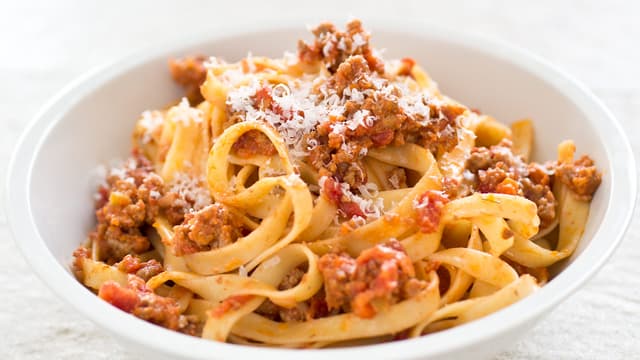 Watch America's Test Kitchen S03:E09 - Pasta Quick and Easy - Free TV ...