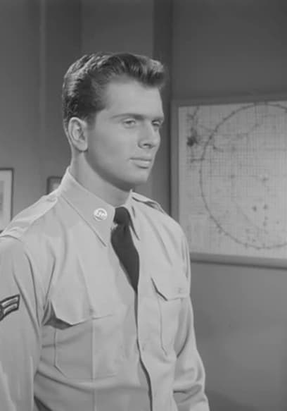 Watch Steve Canyon S01:E32 - The Sergeant - Free TV Shows | Tubi