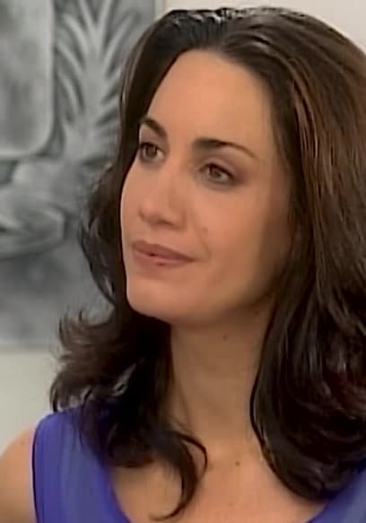 Watch Mujer secreta S01:E97 - Capítulo 97 - Free TV Shows | Tubi