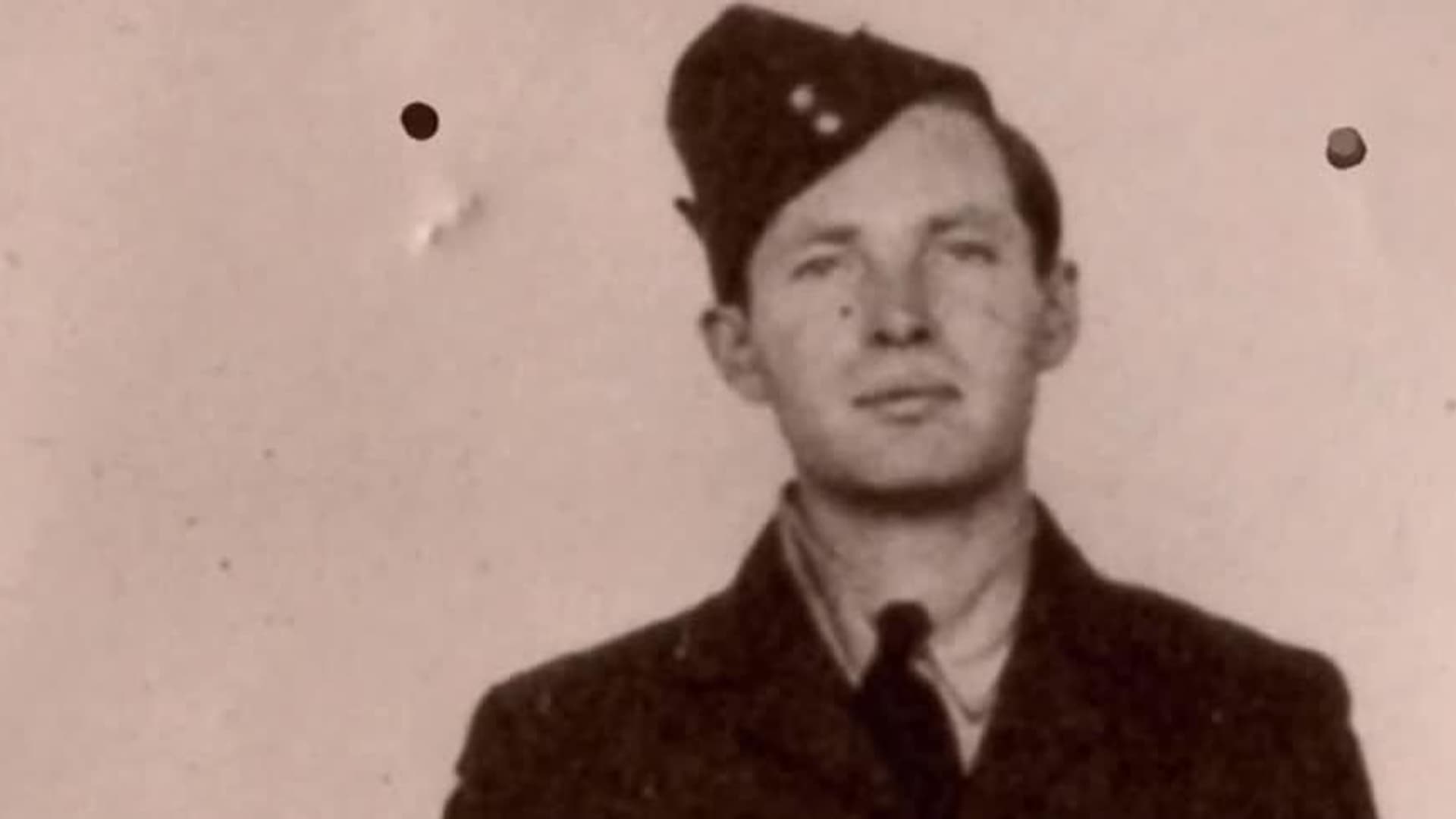 Watch Fred Dinenage Murder Casebook Season 3 - Free TV Shows | Tubi