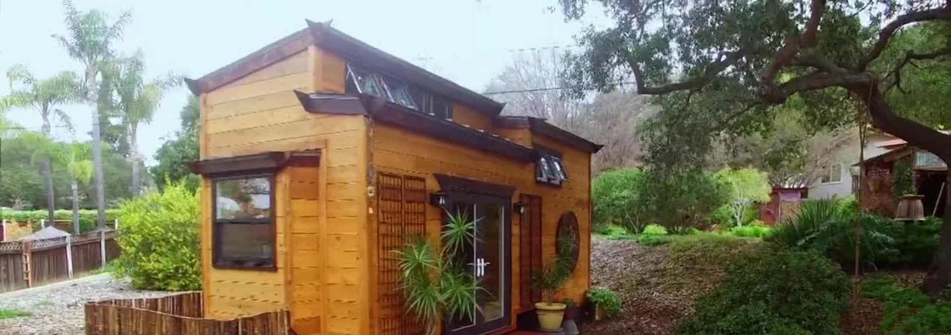 Watch Tiny House, Big Living S05:E14 - Sally's Tiny Haiku House - Free ...