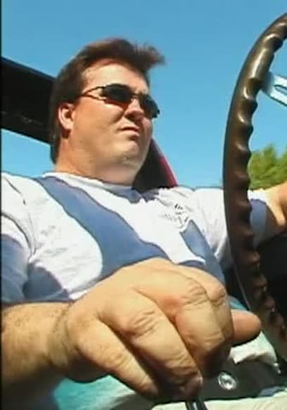 Watch American Muscle Car S03:E04 - 1968-2001 Corvette - Free TV Shows ...