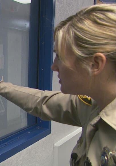 Watch Jail S06:E18 - Good Citizen - Free TV Shows | Tubi