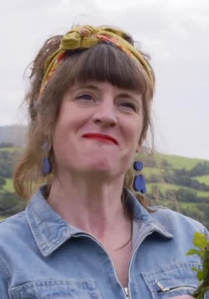 Watch My Unique B&B S01:E03 - Laura and Alex's Tiny House - Free TV ...