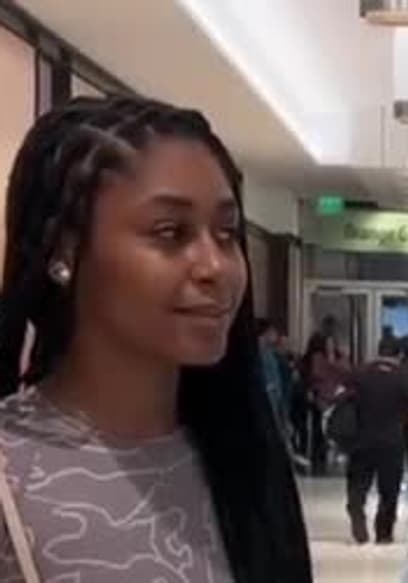 Watch iKnowAyrel S03:E15 - Family Fight! - Free TV Shows | Tubi