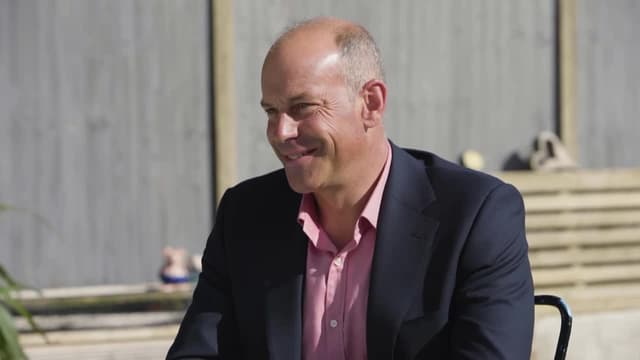 Watch Love It or List It UK S06:E08 - Lincoln - Free TV Shows | Tubi