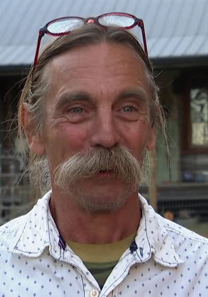 Watch American Pickers S02:E22 - They Boldly Go - Free TV Shows | Tubi