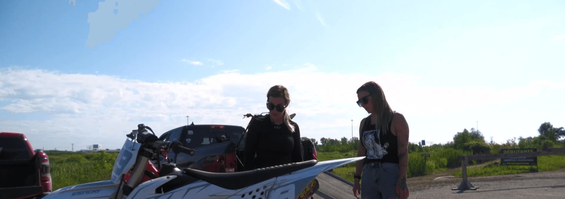 Watch Chicks and Machines S01:E02 - Episode 2 - Free TV Shows | Tubi