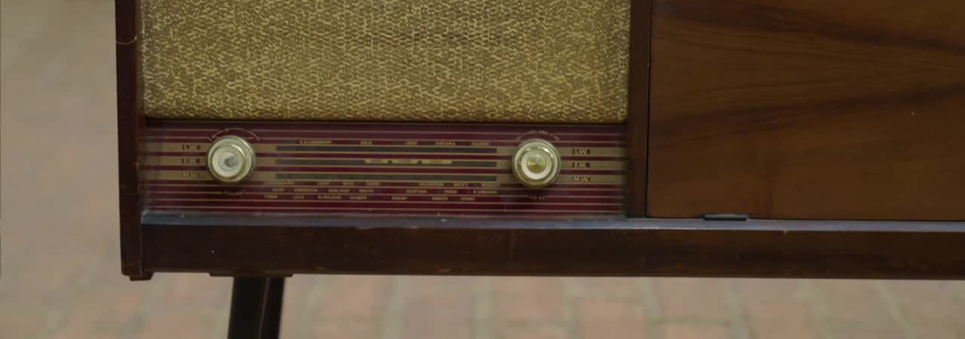 Watch The Repair Shop S08:E48 - Windrush Special: British Passport ...