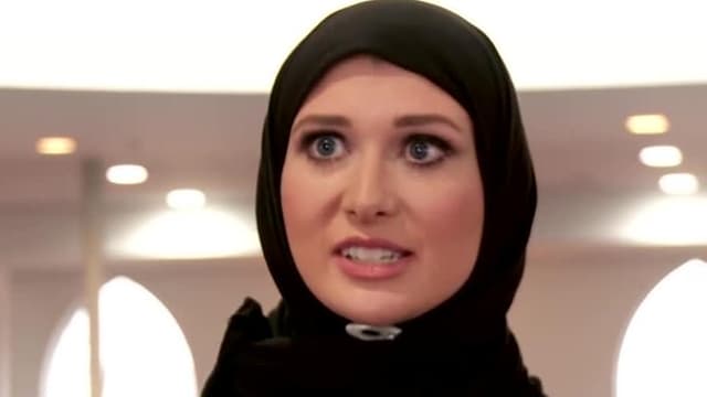 Watch Steve Harvey S04:E92 - A Deep Divide - Free TV Shows | Tubi