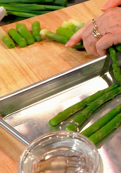 Watch Cook'd S01:E20 - Family Dinner - Free TV Shows | Tubi