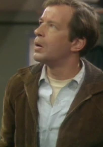 Watch Barney Miller S04:E13 - The Ghost - Free TV Shows | Tubi