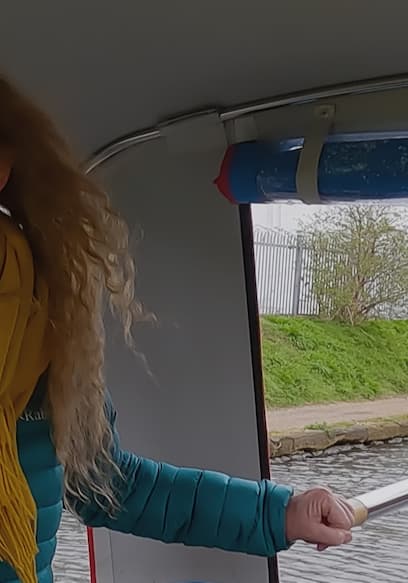 Watch Narrow Escapes S01:E01 - Episode 1 - Free TV Shows | Tubi