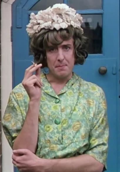 Watch Monty Python's Flying Circus S01:E05 - Man's Crisis of Identity ...