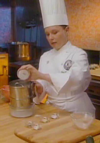 Watch Cooking at the Academy S01:E09 - Frying - Free TV Shows | Tubi