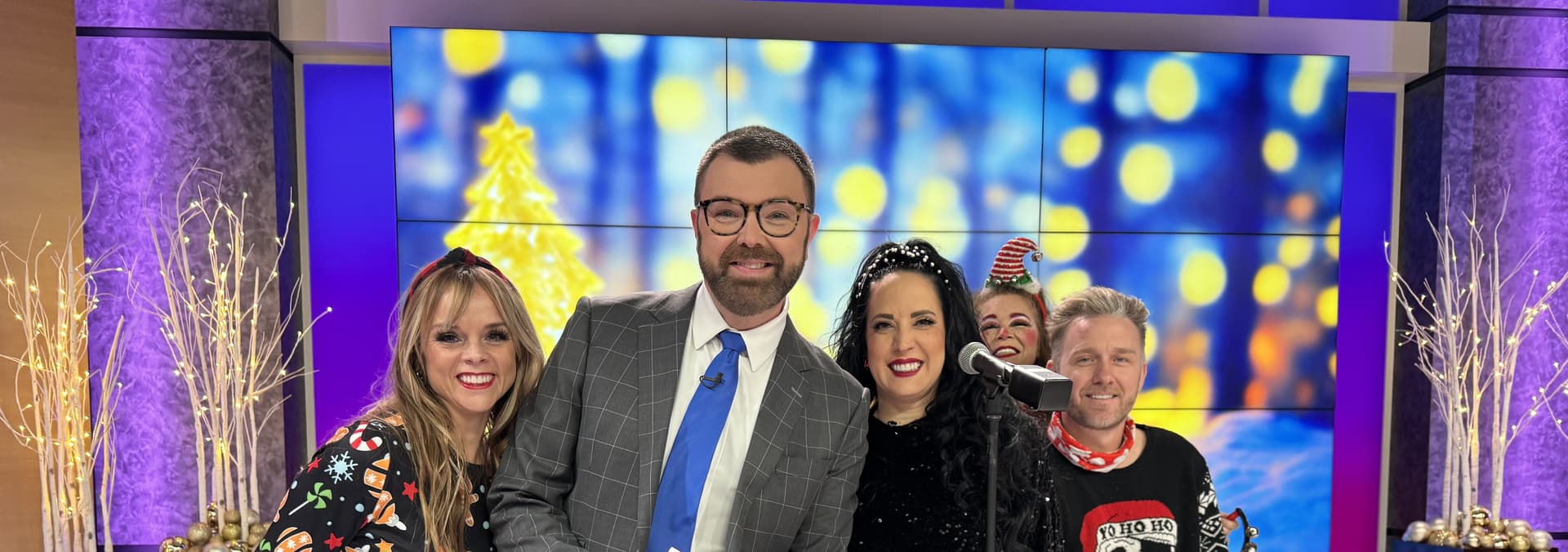 Watch The Jason Show S10:E62 - Singer Kat Perkins Performs a Christmas ...