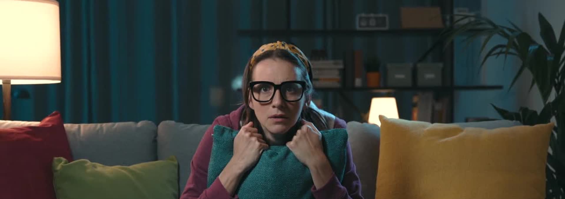 Watch All the Answers S03:E04 - The Science Behind Fear, the Big Bang ...