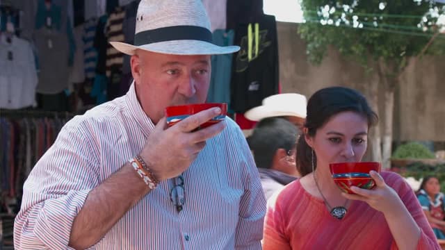 Watch Bizarre Foods With Andrew Zimmern S07:E05 - Oaxaca - Free TV ...