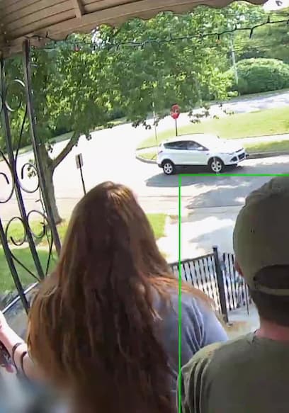 Watch Neighborhood Wars S02:E06 - Dissing the Downstairs Neighbor - Free TV Shows | Tubi