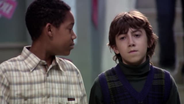 Watch Everybody Hates Chris S01:E01 - Everybody Hates the Pilot - Free ...
