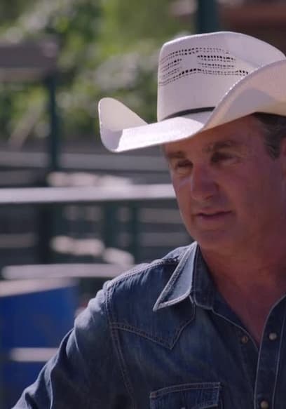 Watch Kevin Hart: What the Fit S01:E02 - Recreational Rodeo With Leslie ...