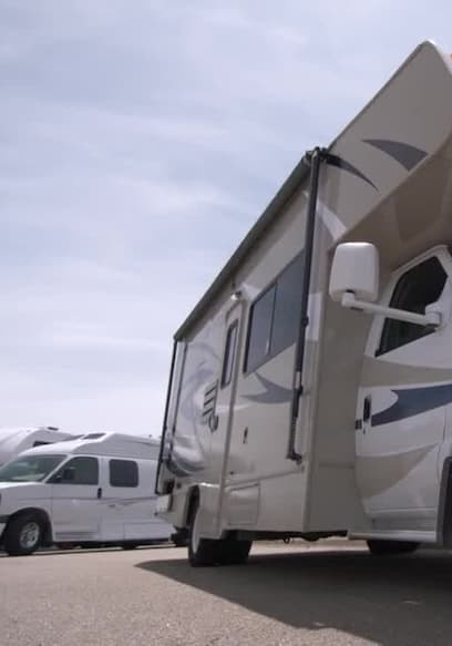 Watch Big Time RV S04:E12 - Play Ball - Free TV Shows | Tubi