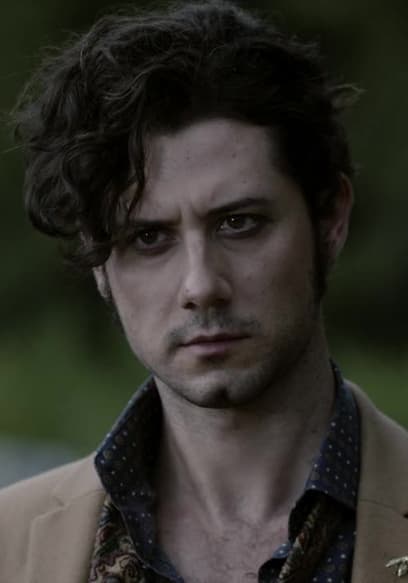 Watch The Magicians S02:E01 - Knight of Crowns - Free TV Shows | Tubi