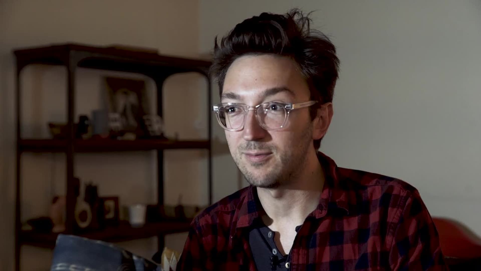 Watch BuzzFeed Unsolved S01:E10 - The Mysterious Poisoned Pill Murders ...