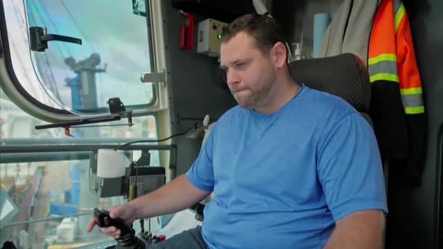 Watch East Harbour Heroes S01:E05 - Between a Fin and a Hard Place ...