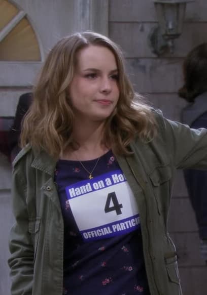 Watch Undateable S02:E10 - Cop Number Four Walks Into a Bar - Free TV ...