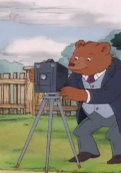 Watch Little Bear S01:E09 - A Family Portrait, Little Bear's New Friend ...