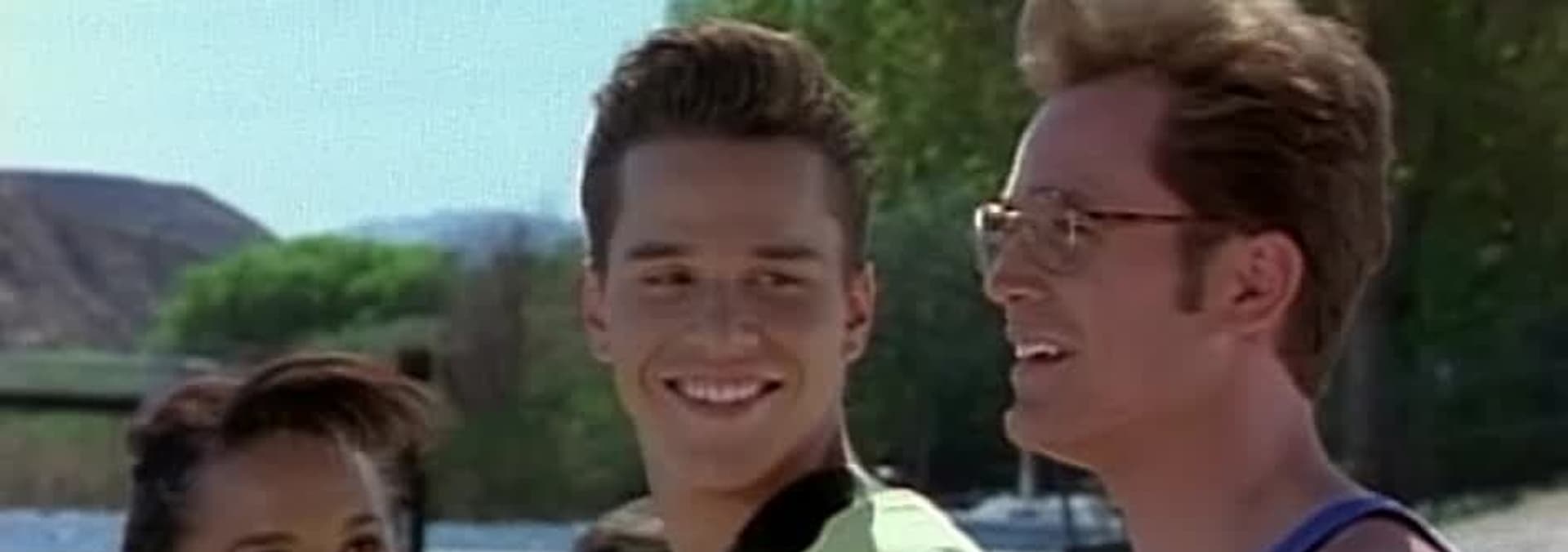Watch Mighty Morphin Power Rangers S02:E38 - A Reel Fish Story - Free ...