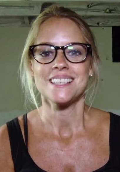 Watch Rehab Addict S07:E08 - Reclaiming the Rec Room - Free TV Shows | Tubi