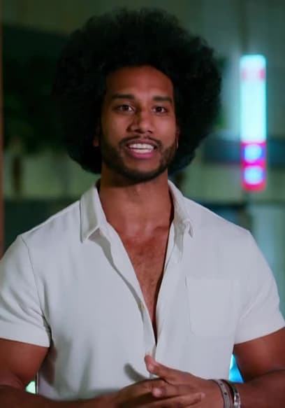 Watch Love Triangle (AU) S01:E02 - Red Flag - Free TV Shows | Tubi