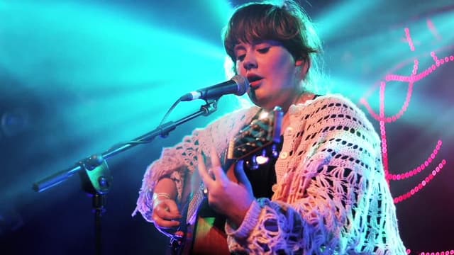 Watch Pop Profiles S02:E05 - Adele - Free TV Shows | Tubi