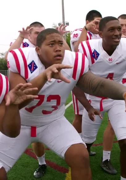 Watch QB1: Beyond the Lights S04:E01 - A Game for the Few - Free TV ...