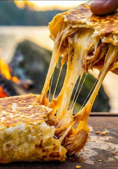 Watch Men With the Pot S01:E09 - ASMR Campfire Chicken Wrap - Free TV ...