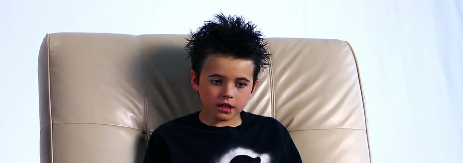 Watch Tiny Plastic Men S02:E04 - Bring Out Your DeAD - Free TV Shows | Tubi