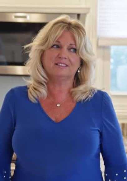 Watch Beach Hunters S04:E09 - Beach Hunt on the Jersey Coast - Free TV ...