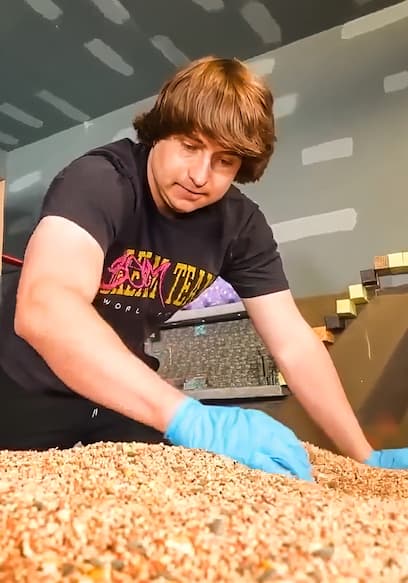 Watch Matthew Beem S01:E04 - I Built the Ultimate Dog Hotel and Hamster ...