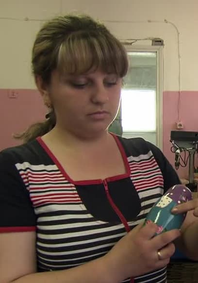 Watch How Do They Do It? S10:E09 - Russian Dolls and More - Free TV ...