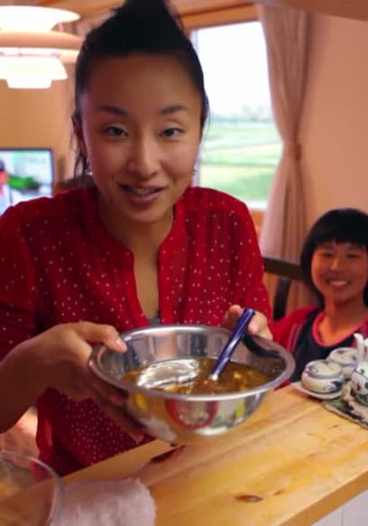 Watch Sachie's Kitchen S01:E05 - Fast Food, Fast Trains (Tokyo) - Free TV Shows | Tubi