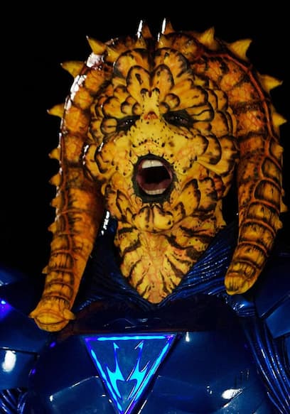 Watch Wizards vs. Aliens S01:E05 - Rebel Magic: Part 1 - Free TV Shows ...