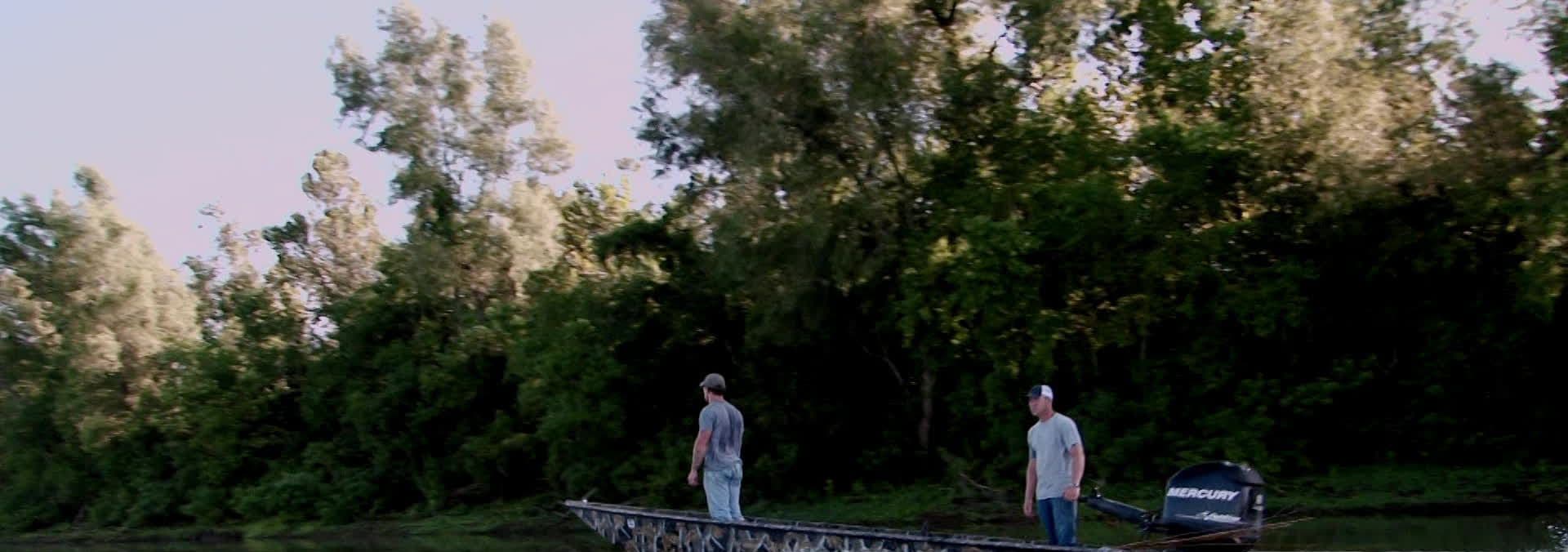 Watch Swamp People S06:E19 - Of Gods and Otters - Free TV Shows | Tubi