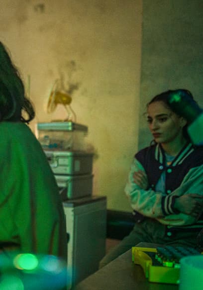 Watch Generation Z S01:E04 - Episode 4 - Free TV Shows | Tubi