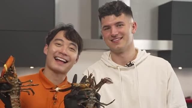 Watch The Uncle Roger Show S04:E06 - Making Lobster Roll / Epic Fried ...