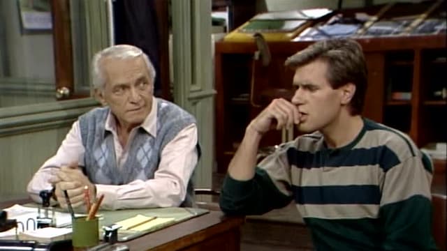 Watch Too Close for Comfort S06:E07 - The Late, Great Herbert Maxwell ...