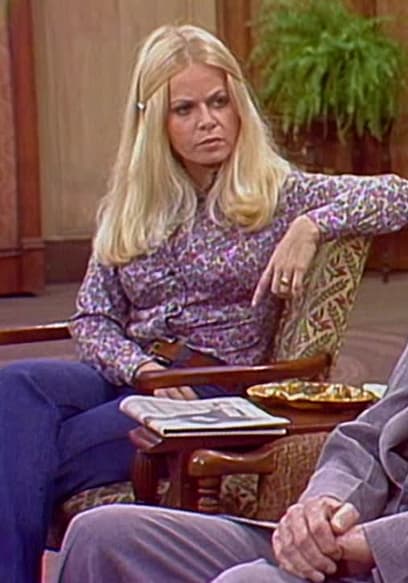 Watch All in the Family S04:E03 - Edith Finds an Old Man - Free TV ...