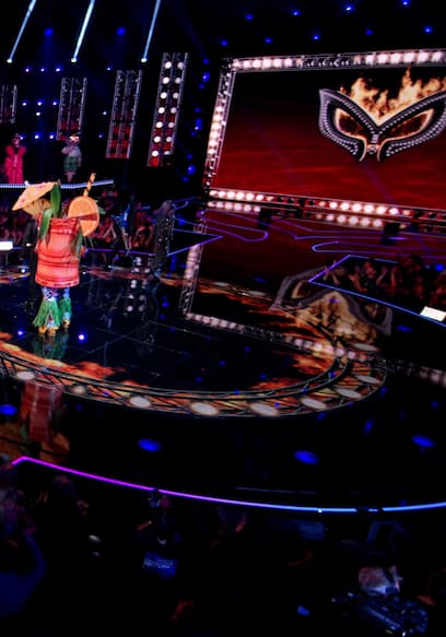Watch The Masked Singer S10:E10 - I Wanna Rock - Free TV Shows | Tubi
